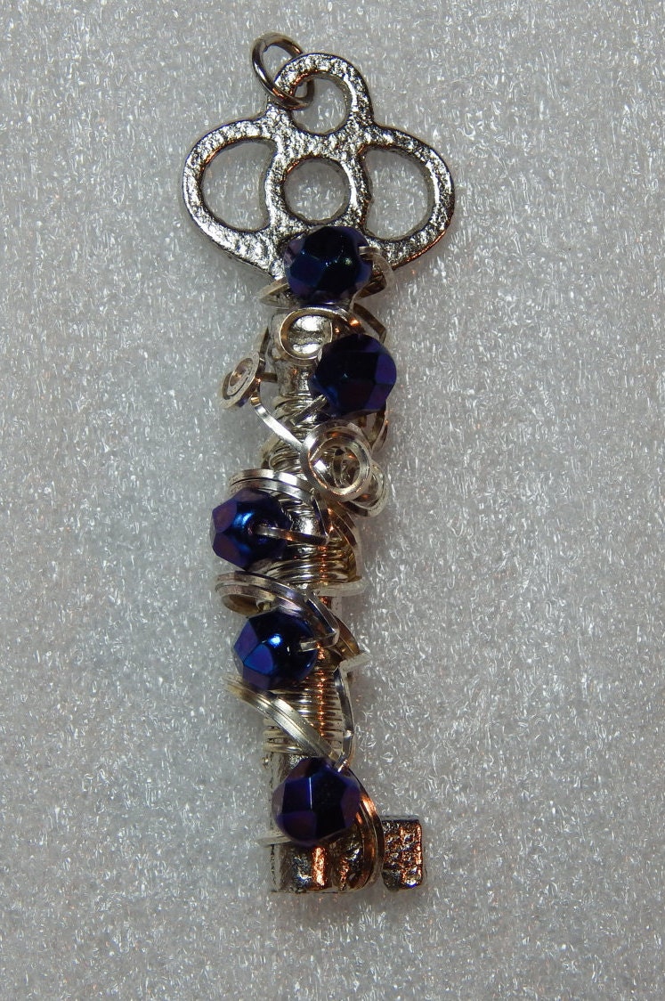 Old Fashioned Silver Color Metal Key Pendant Wire Wrapped With Sterling ...
