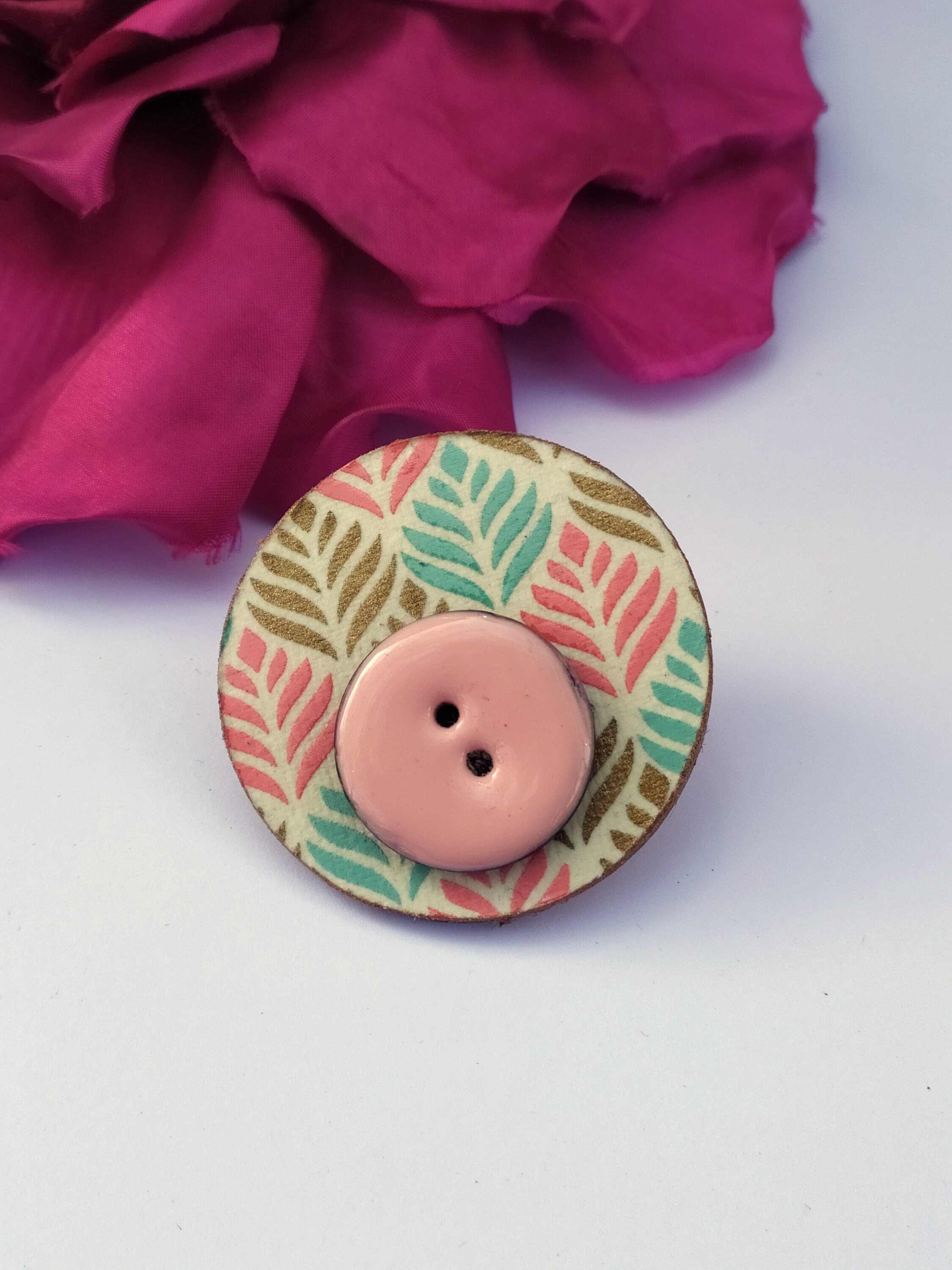 Handmade Paper Brooch | atelier-yuwa.ciao.jp