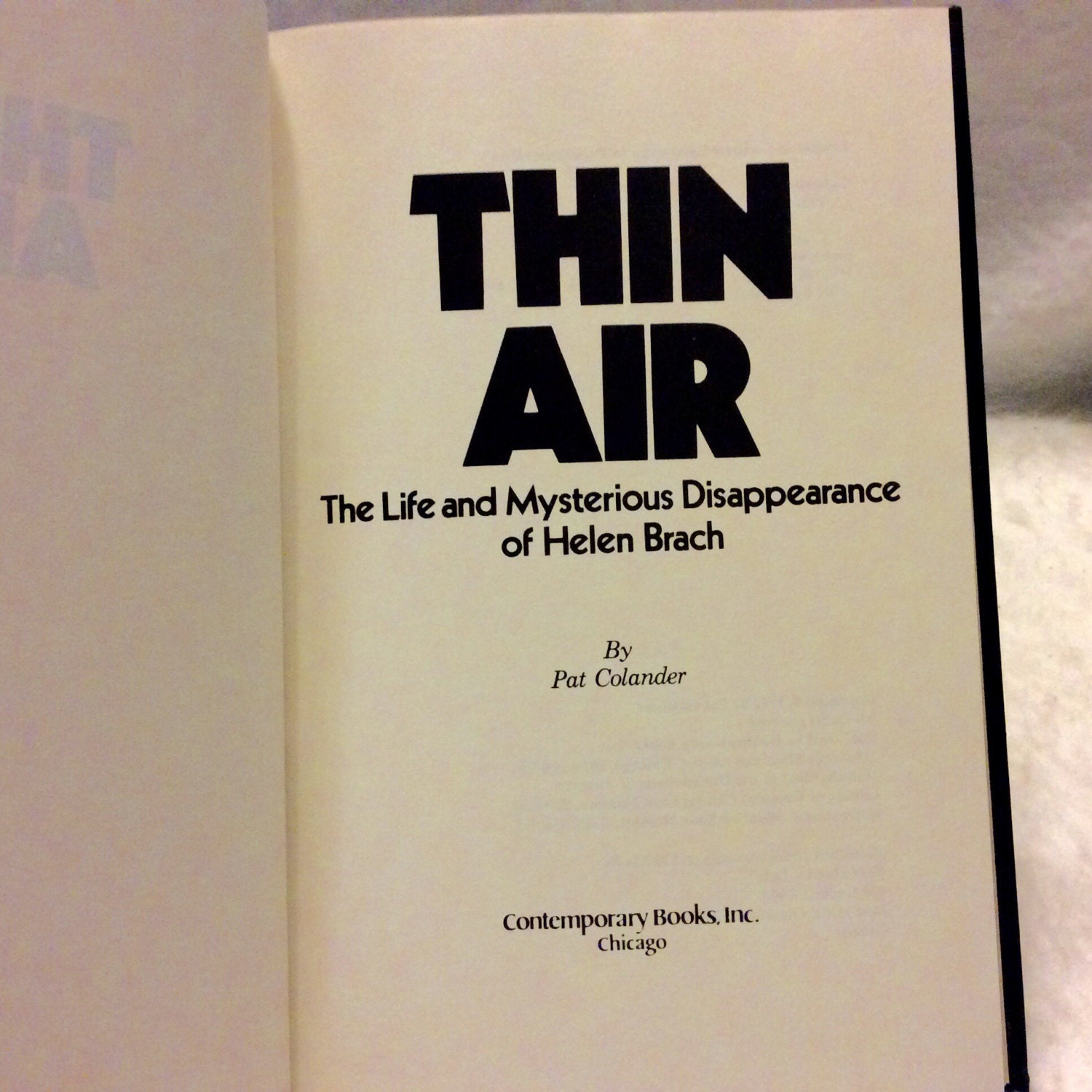 Thin Air 1983 Disappearance of Helen Brach. Pat Colander Near Mint ...