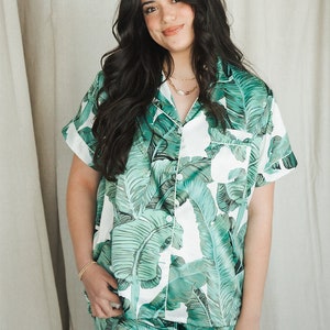 Green Palm Leaf Pajama Set, Monogram Pajamas, Bridesmaid Pajamas, Bride ...