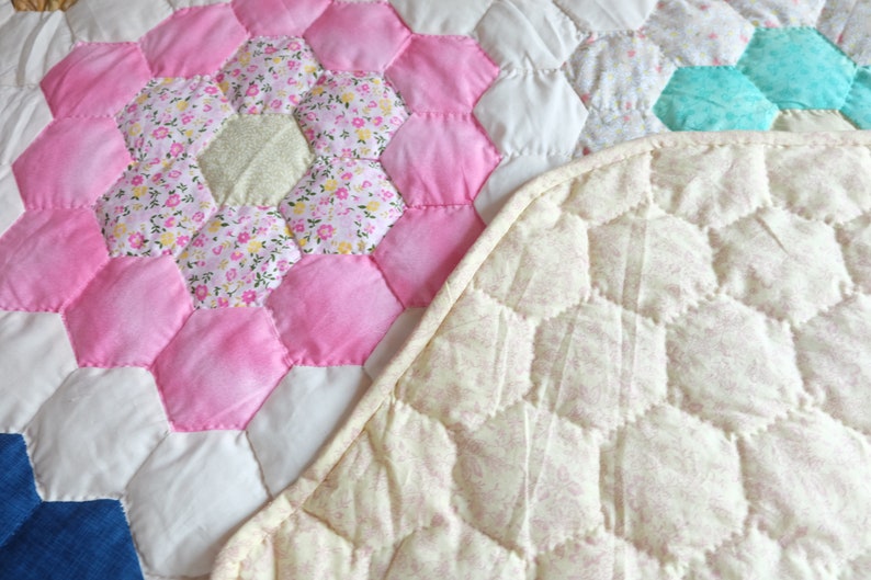 Sweet English Patchwork Quilt Grandmother's Flower Garden - Etsy