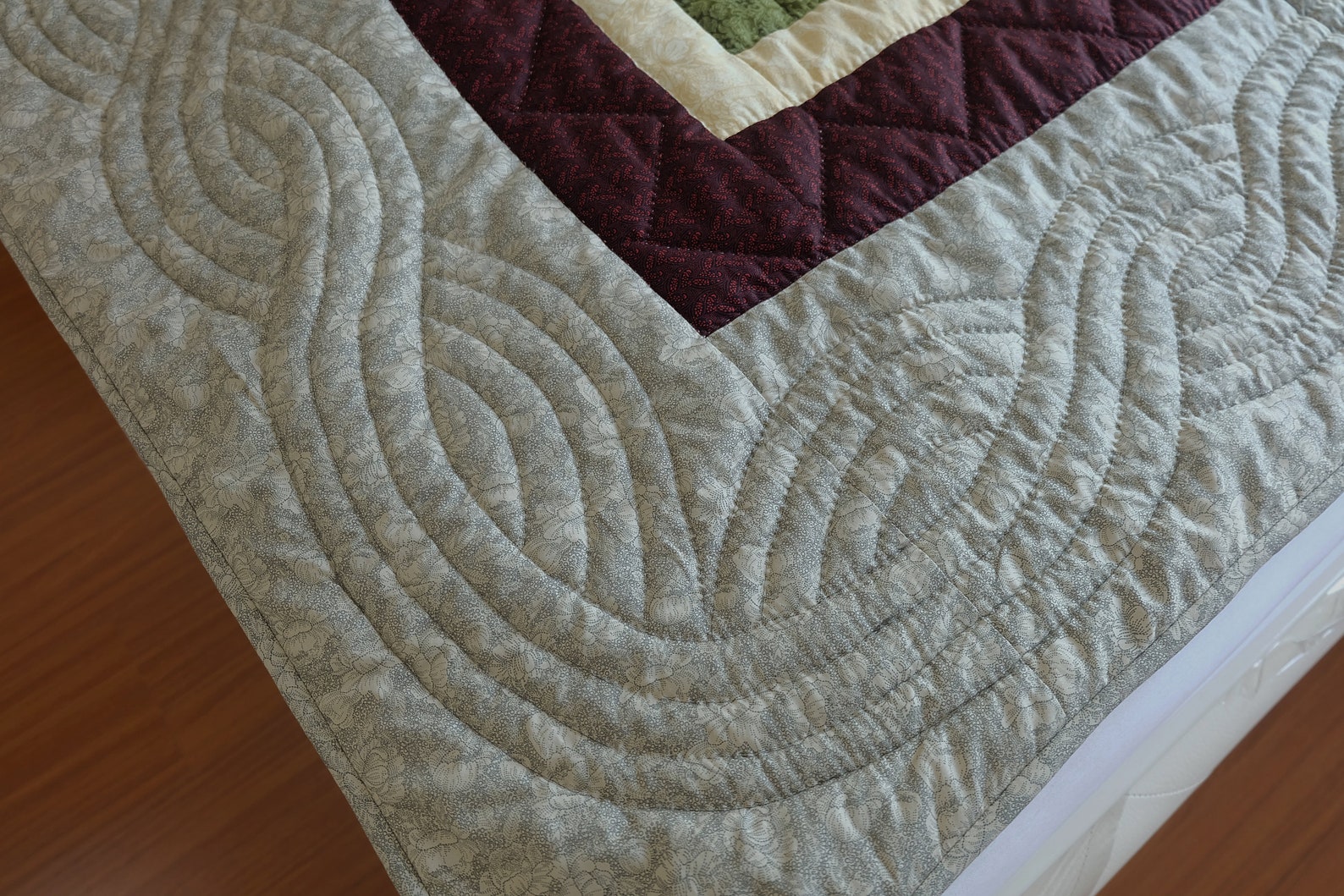 Red and Green Curved Log Cabin King Size Quilt Amish Log - Etsy