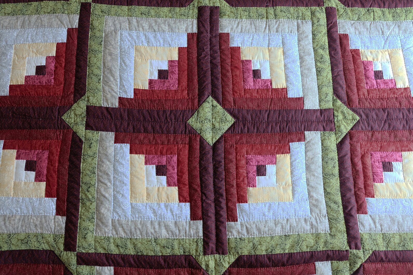 Red and Green Curved Log Cabin King Size Quilt Amish Log - Etsy