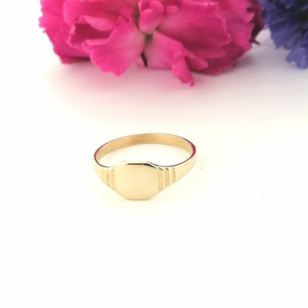 Gold Ladies Signet Ring - Etsy