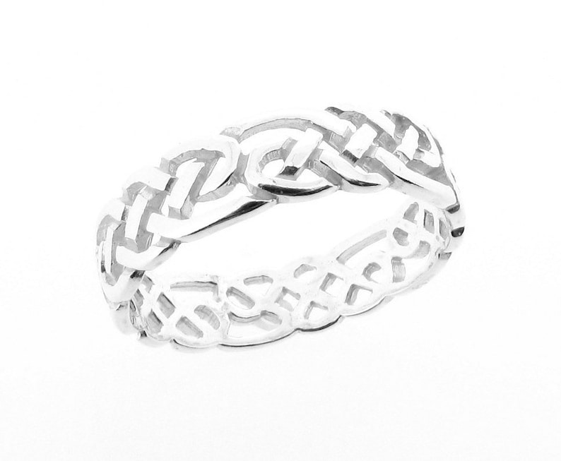 Sterling Silver Celtic Infinity Knot Band Ring UK Sizes N to - Etsy UK