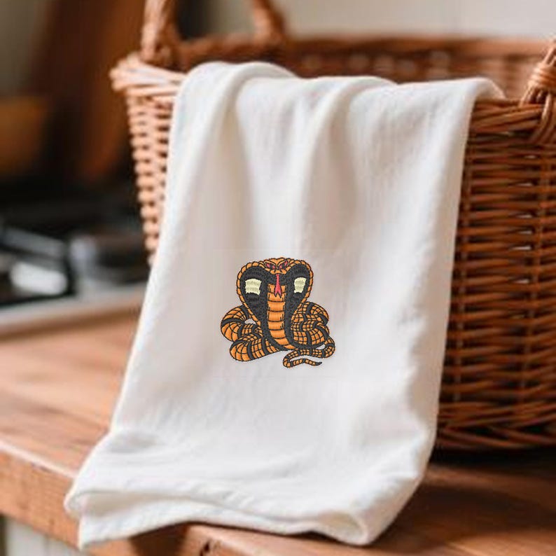 Cobra Snake Machine Embroidery Design, King Cobra Embroidery File ...