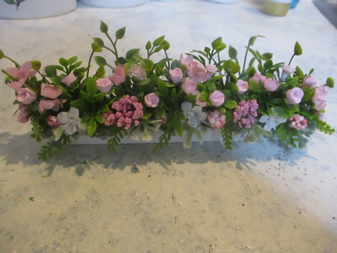 Miniature Dollhouse Window Box: Pink Polymer Roses, Silk Floral (6 1/4 ...