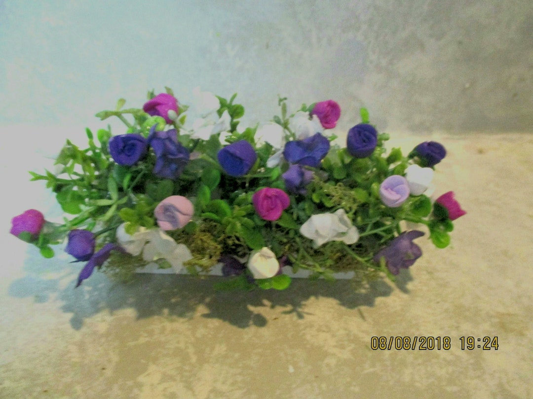 Miniature Doll/dollhouse Window Box Filled With Assorted Purple/white ...