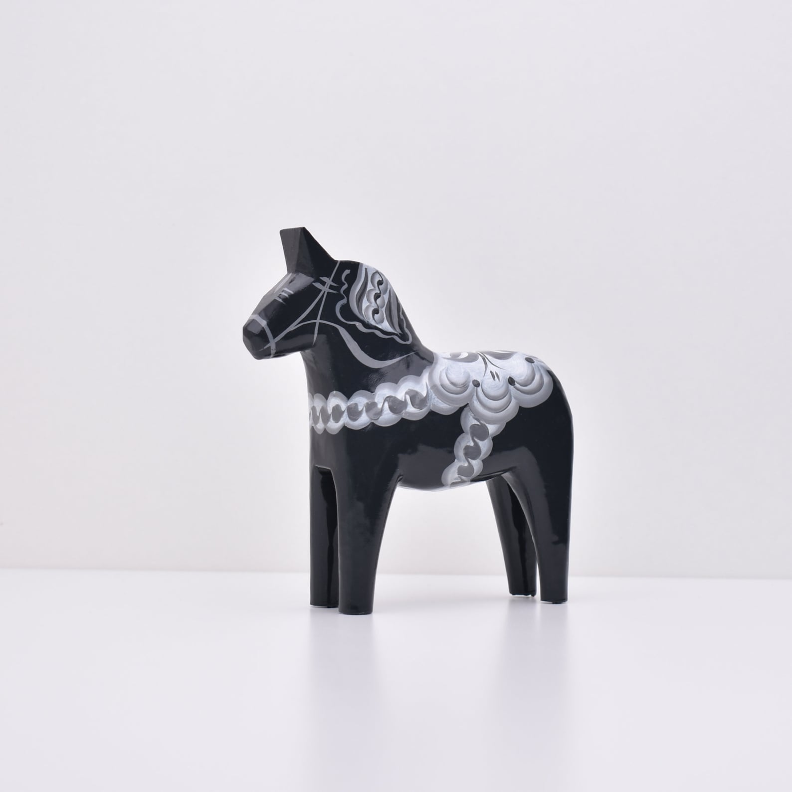Handcrafted Dala Horse Figurine: Swedish Folk Art Decor - Etsy