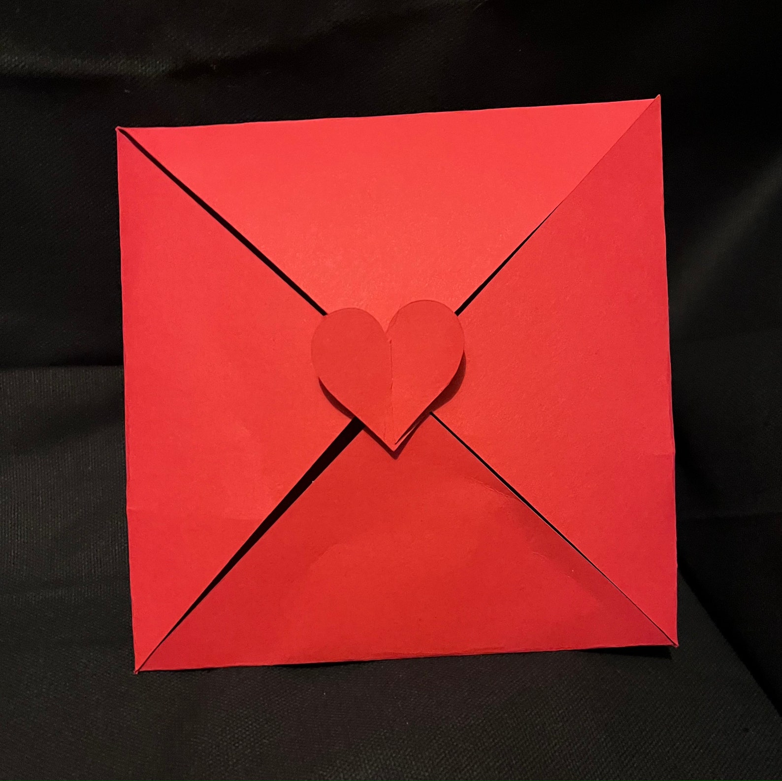 Self Closing Heart Envelope ( Downloadable Content Only) Cricut ...