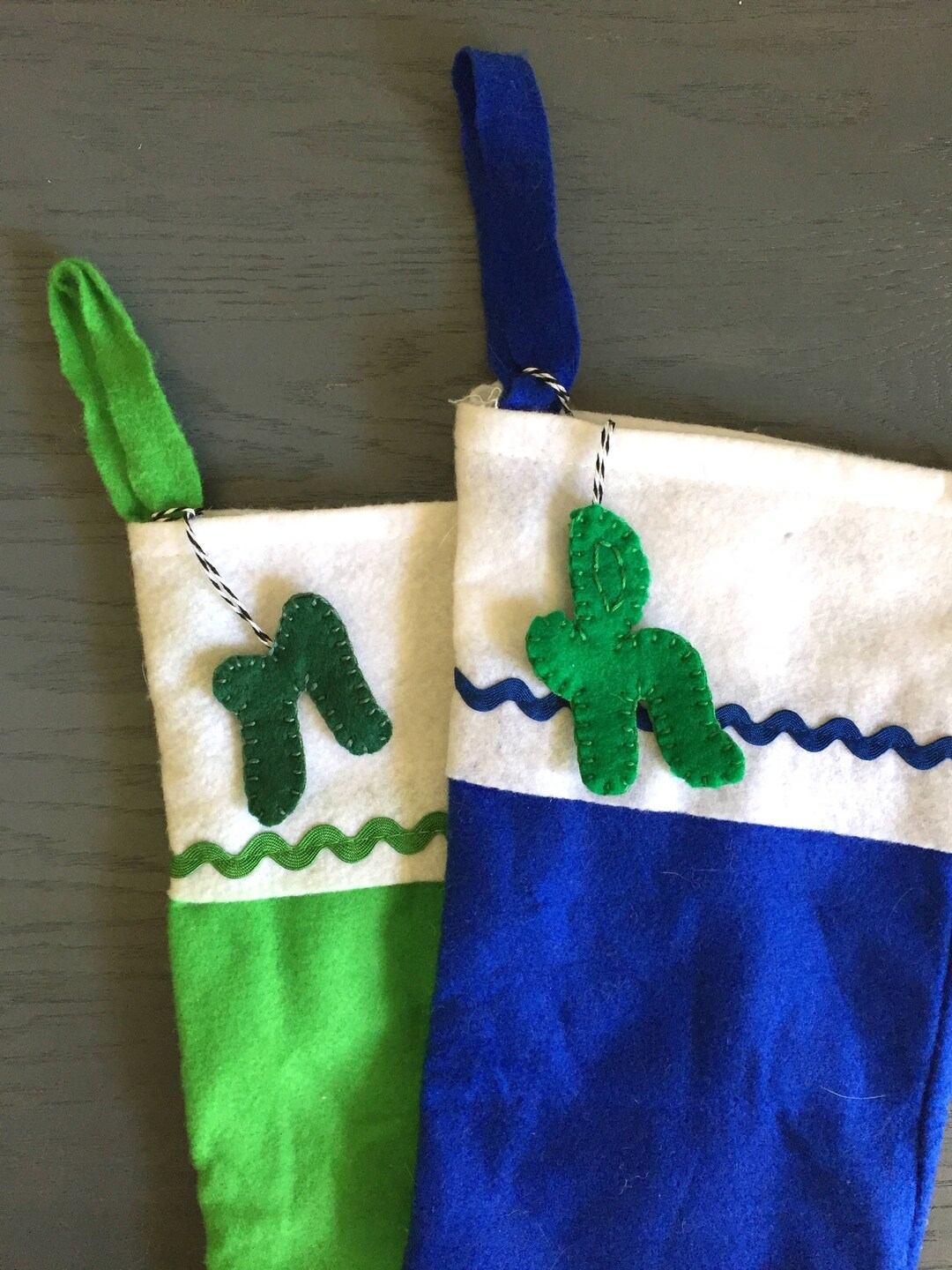 Felt Initial Christmas Ornament: Cursive Font Gift Tag, Party Favor - Etsy