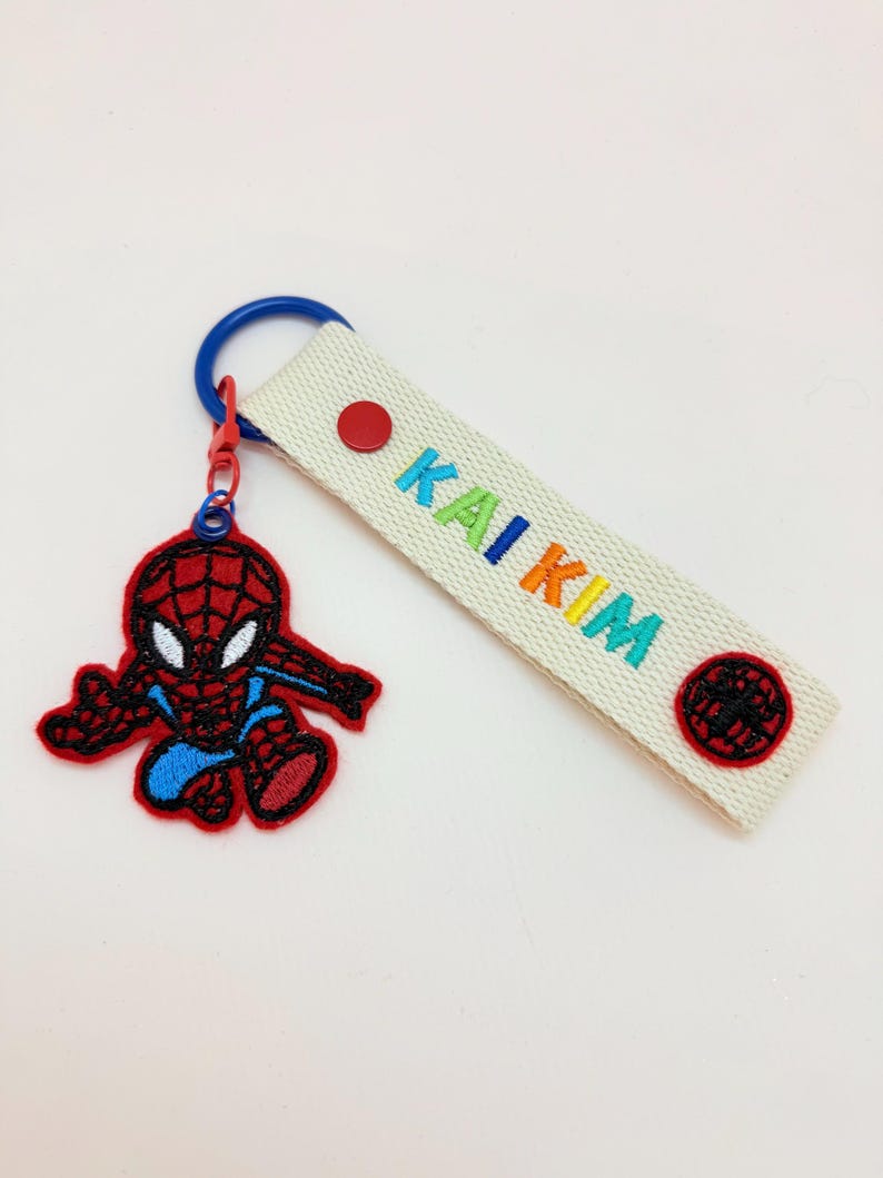 Personalized Spiderman Name Tag for Boy and Birthday Favor, Goodie Bags ...
