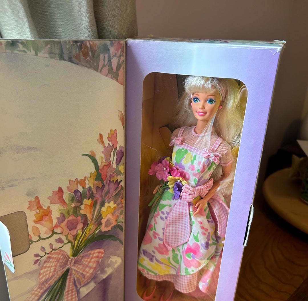 1996 Spring Petals Barbie – With Blonde Hair in a White & Pink Floral ...
