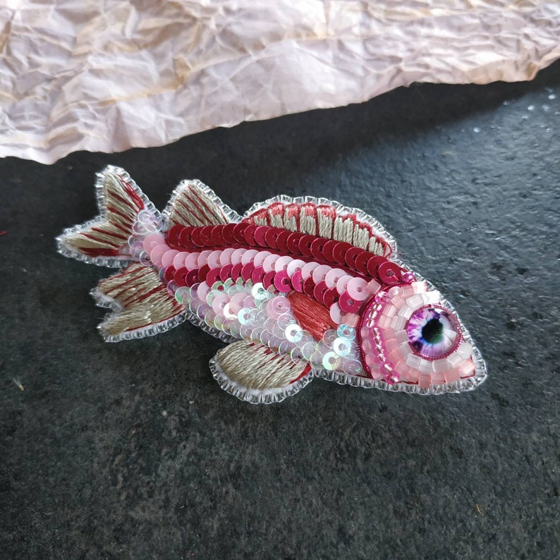 Beaded fish brooch embroidered with silk threads seed beads | Etsy