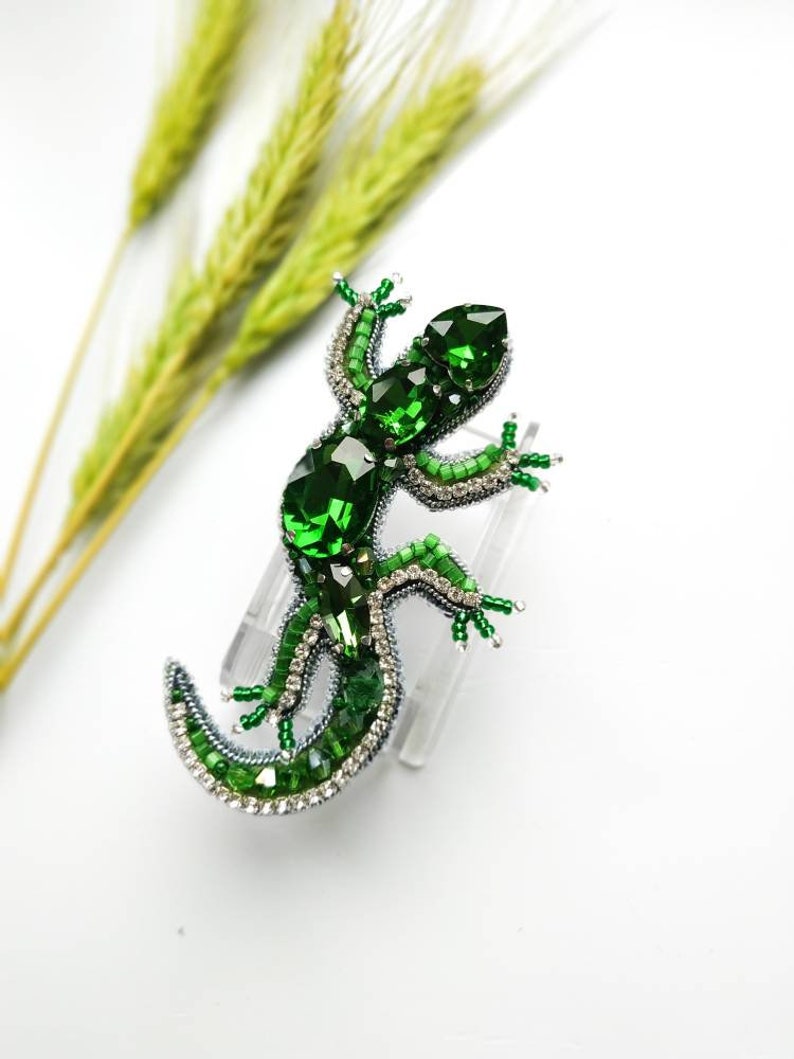 Embroidered Lizard Brooch Beaded Pin Green Lizard Jewelry - Etsy