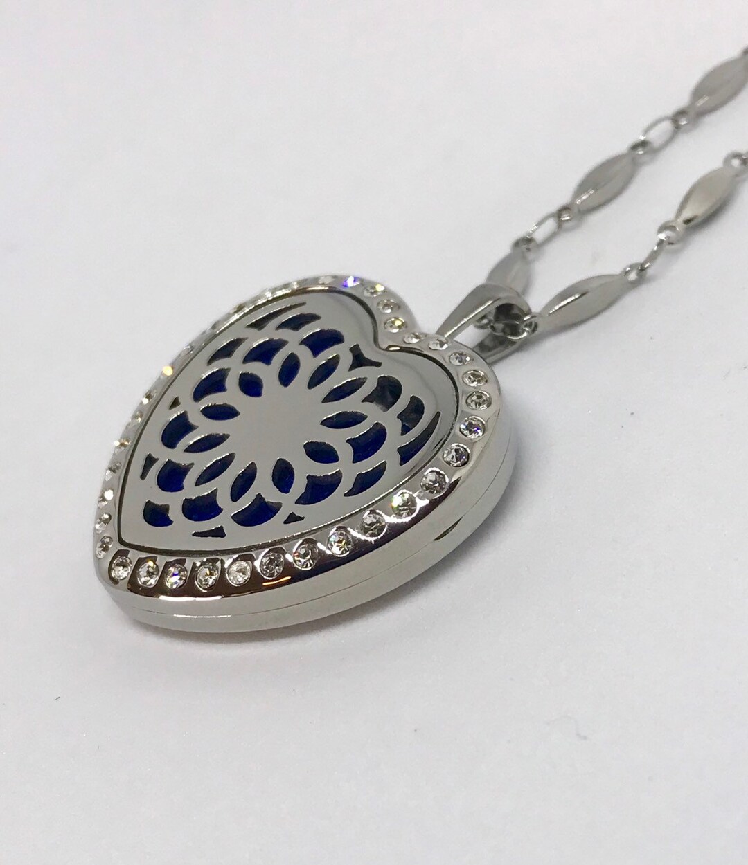 Heart Shaped Essential Oil Diffuser Necklace//aromatherapy Jewelry ...