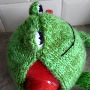 Freddie Frog Hand-knitted Tea Cosy. Medium Size - Etsy UK