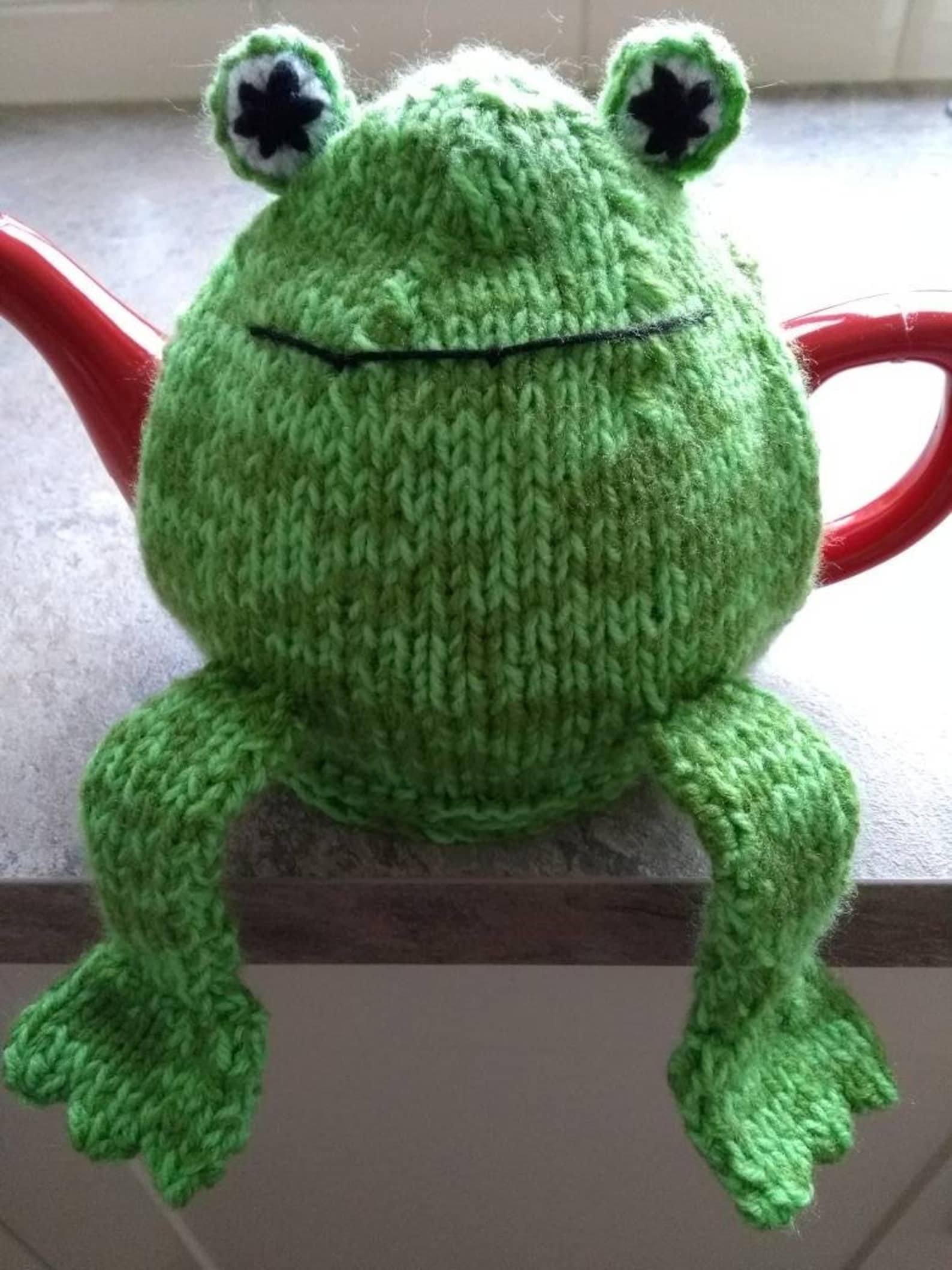 Freddie Frog Hand-knitted Tea Cosy. Medium Size - Etsy UK