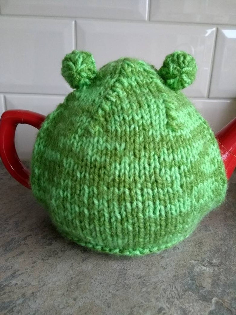 Freddie Frog Hand-knitted Tea Cosy. Medium Size - Etsy UK