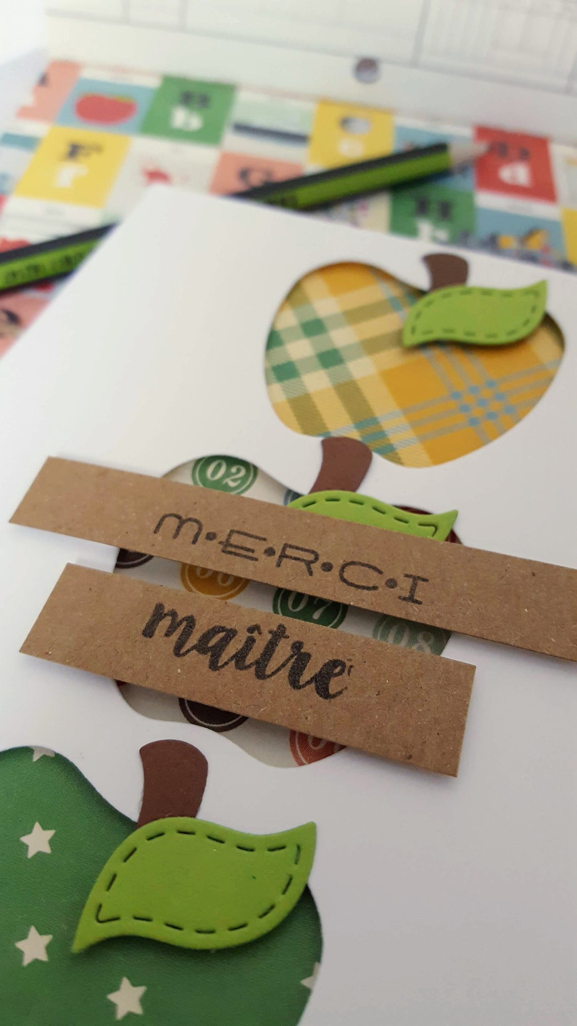 Carte merci maître merci maîtresse pomme année scolaire carte fait ...