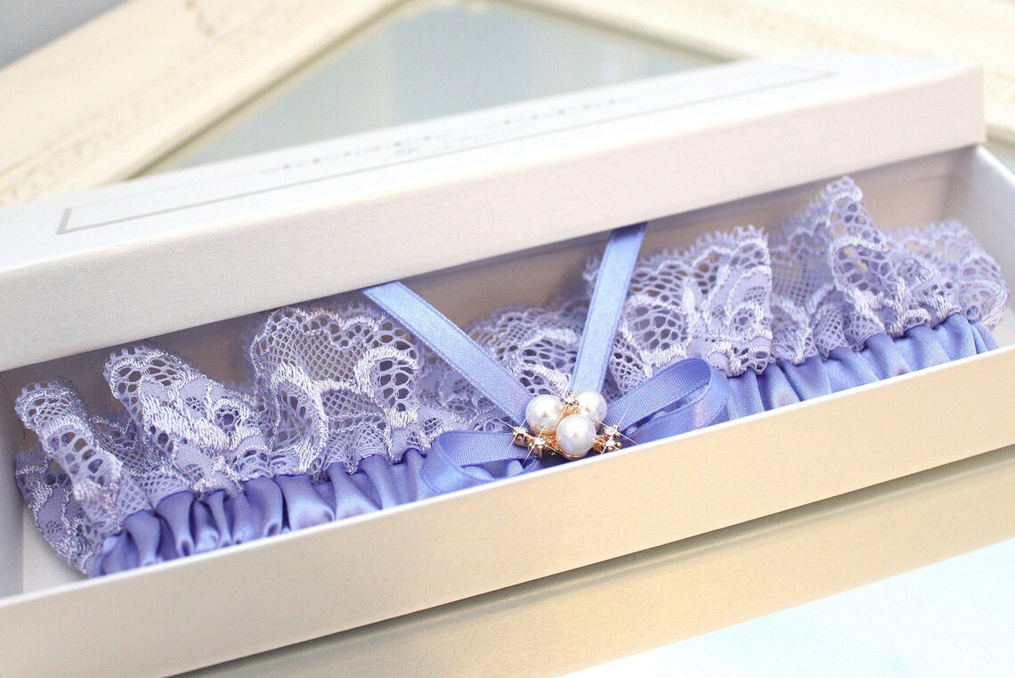 Lilac Lace Wedding Garter With Pearls Charm - Etsy