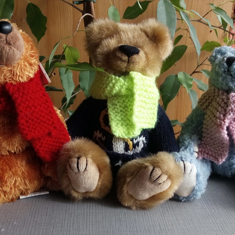 Knitted Red Scarf for Teddy - Etsy UK