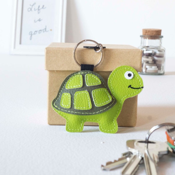 Turtle Keychain - Etsy