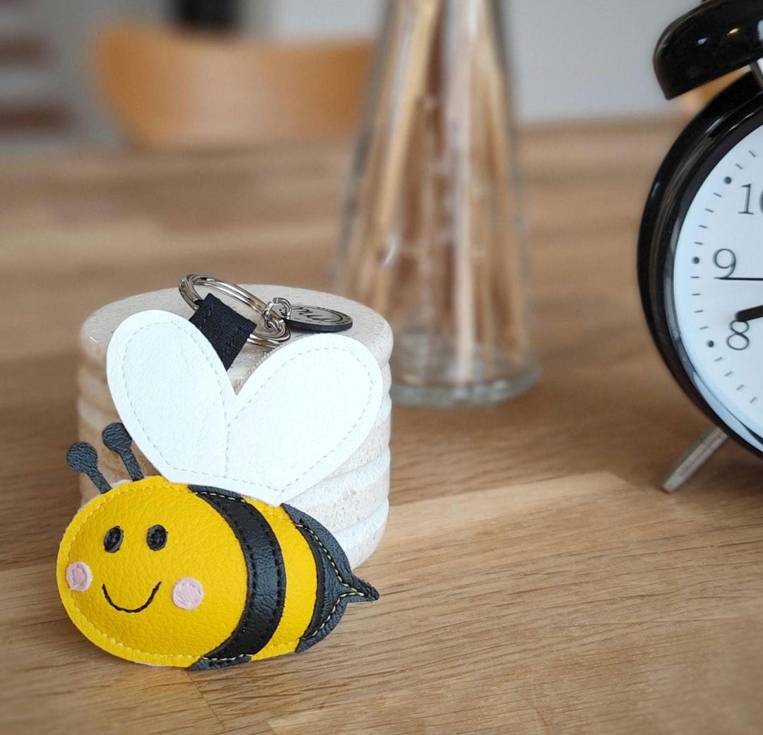 Bee Keychain, Yellow Bee Bag Charm, Yellow Bee Faux Leather Keychain ...