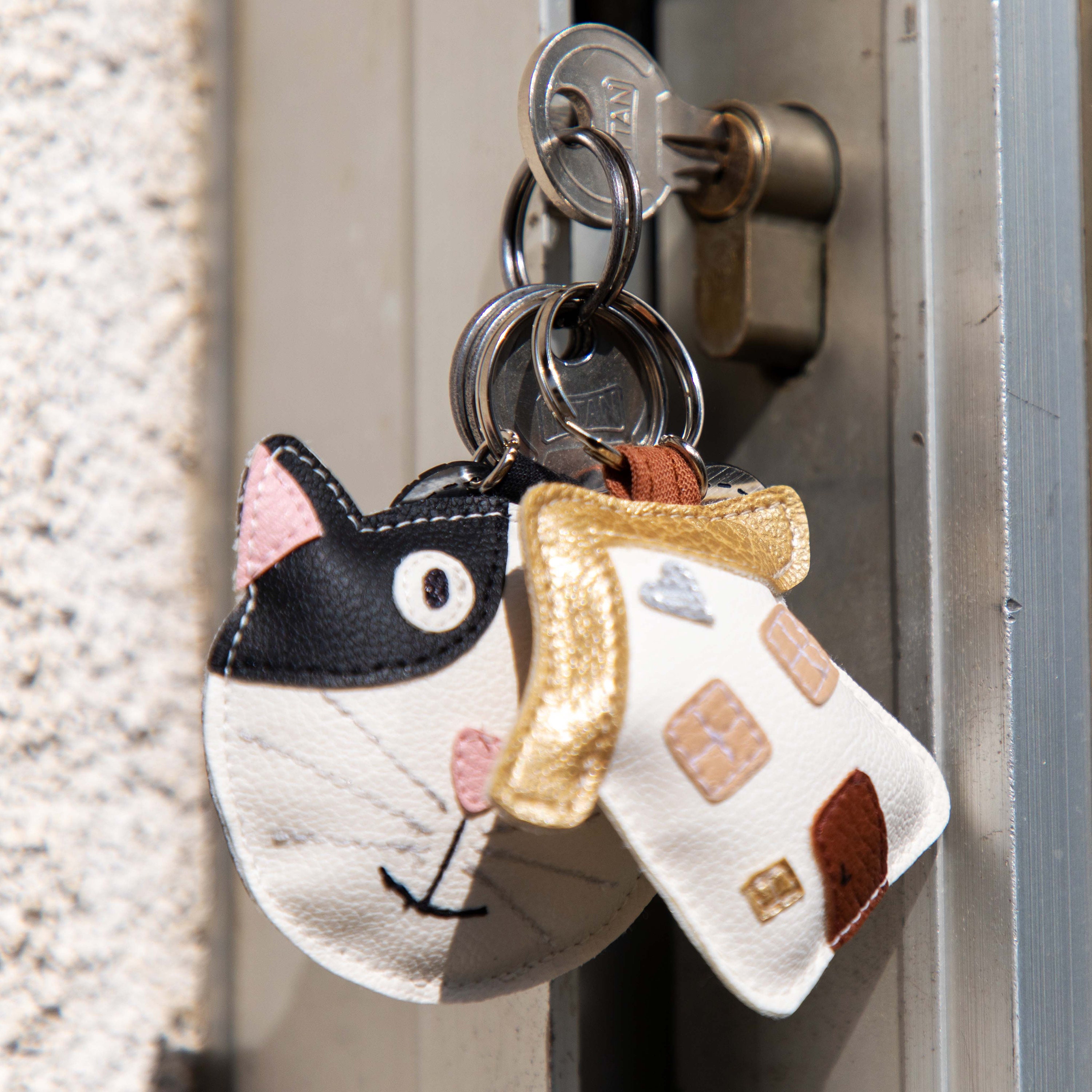 Cute Black&White Cat Keychain Faux Leather Cat Keychain Cat | Etsy