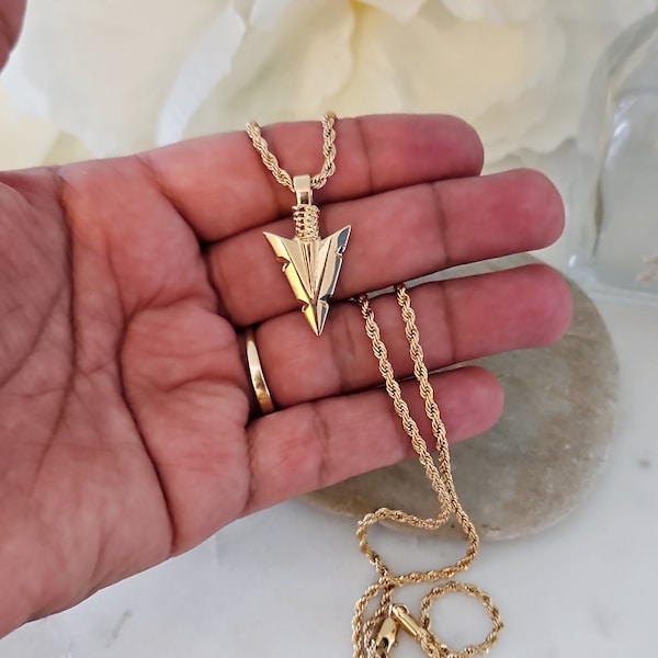 Arrowhead Necklace - Etsy
