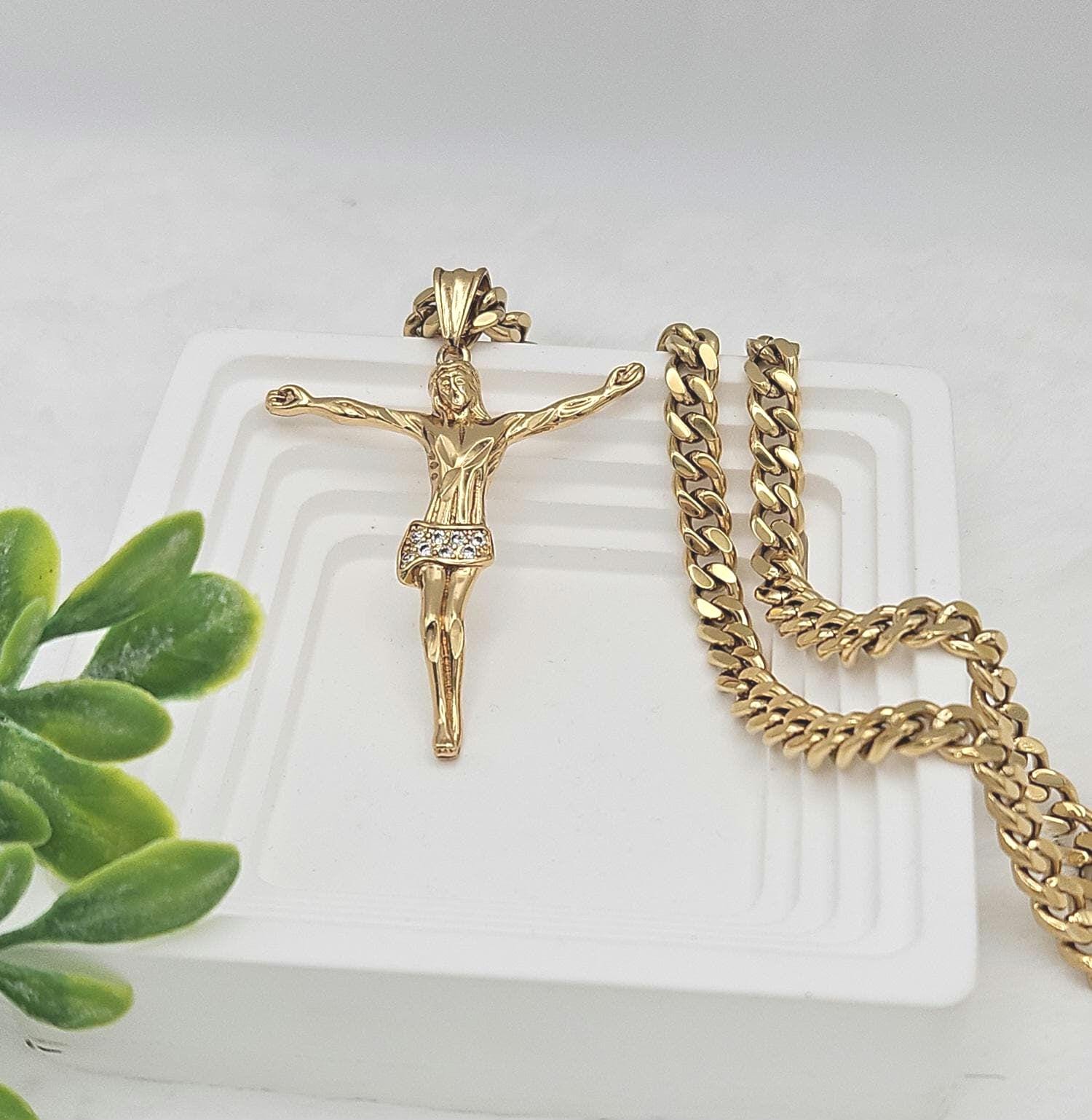 14k Heavy Plated Gold Crucifix Necklace: Men's 7mm Cuban Link CZ ...