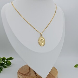 Gold St Anthony Necklace: Oval Saint Pendant, 2mm Scroll Chain ...