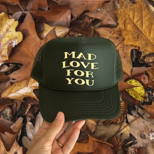 Love Hat - Etsy