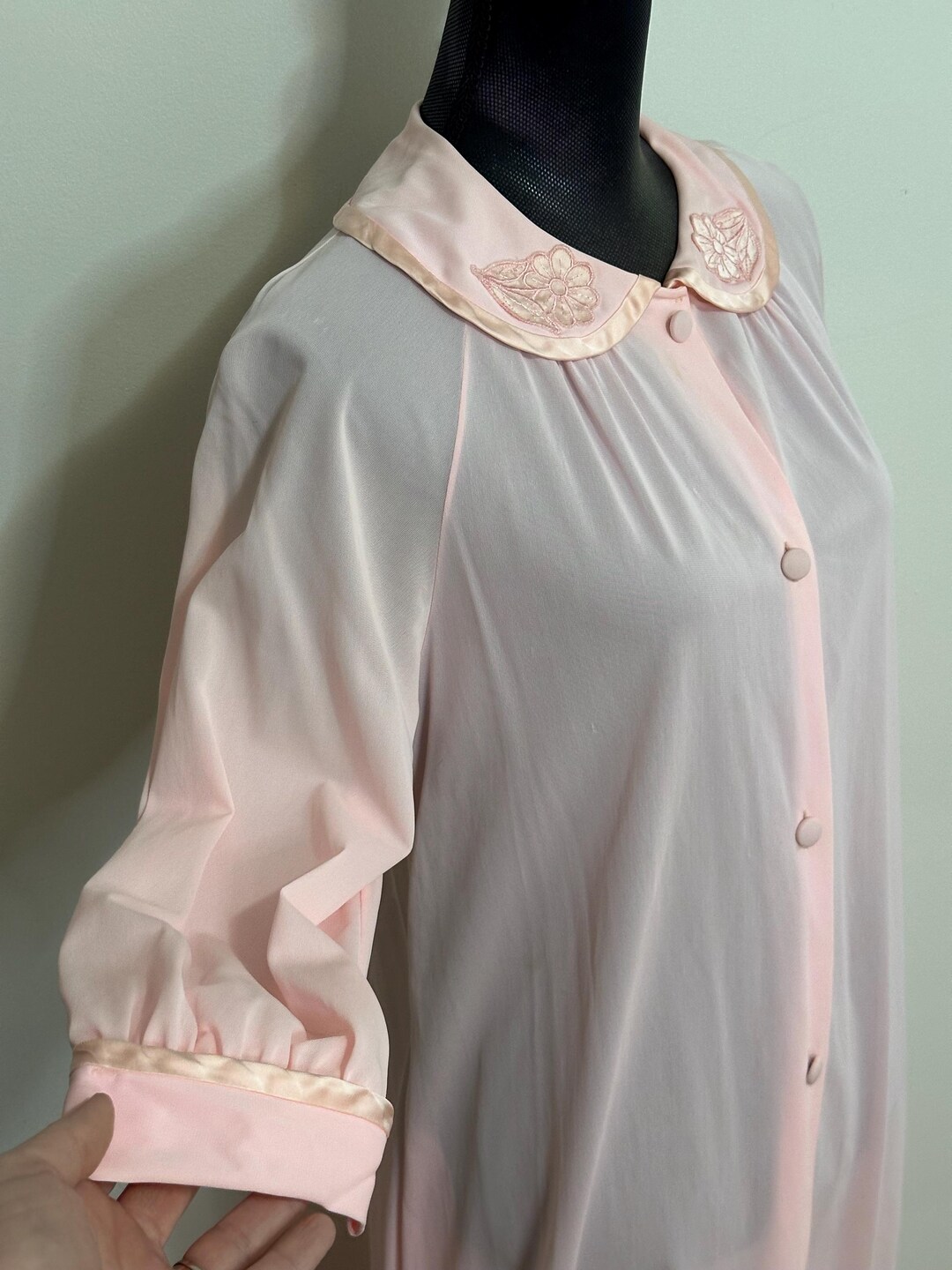 Vintage 1950’s Sheer Pink Button up Robe With Appliqué Collar Details ...