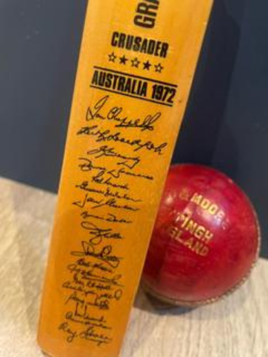Vintage Mini Cricket Bat Signed (facsimile) by the Australian Cricket ...