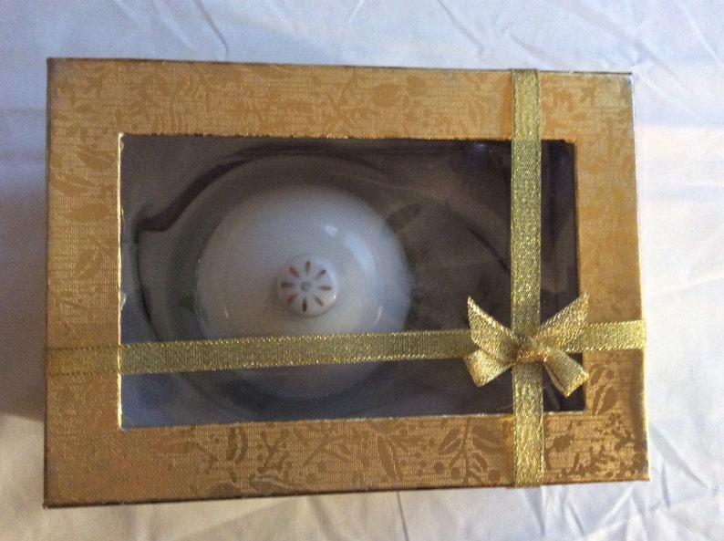 Vintage 1970's Chonvson Domed Cheese Server - Etsy