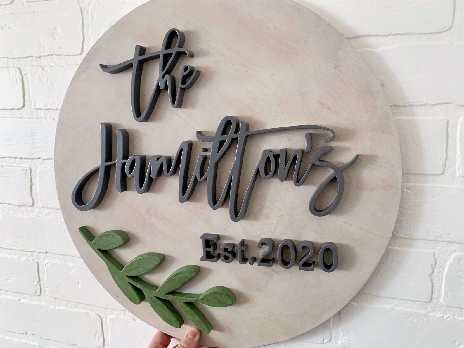 Last Name Round // Farmhouse Sign // Rustic Home Decor // - Etsy