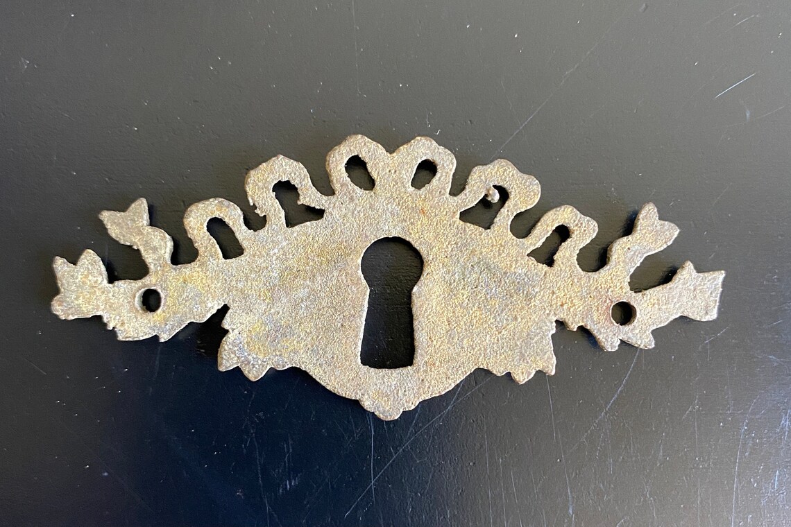 Vintage Keyhole Plate Vintage Brass Escutcheon Keyhole - Etsy