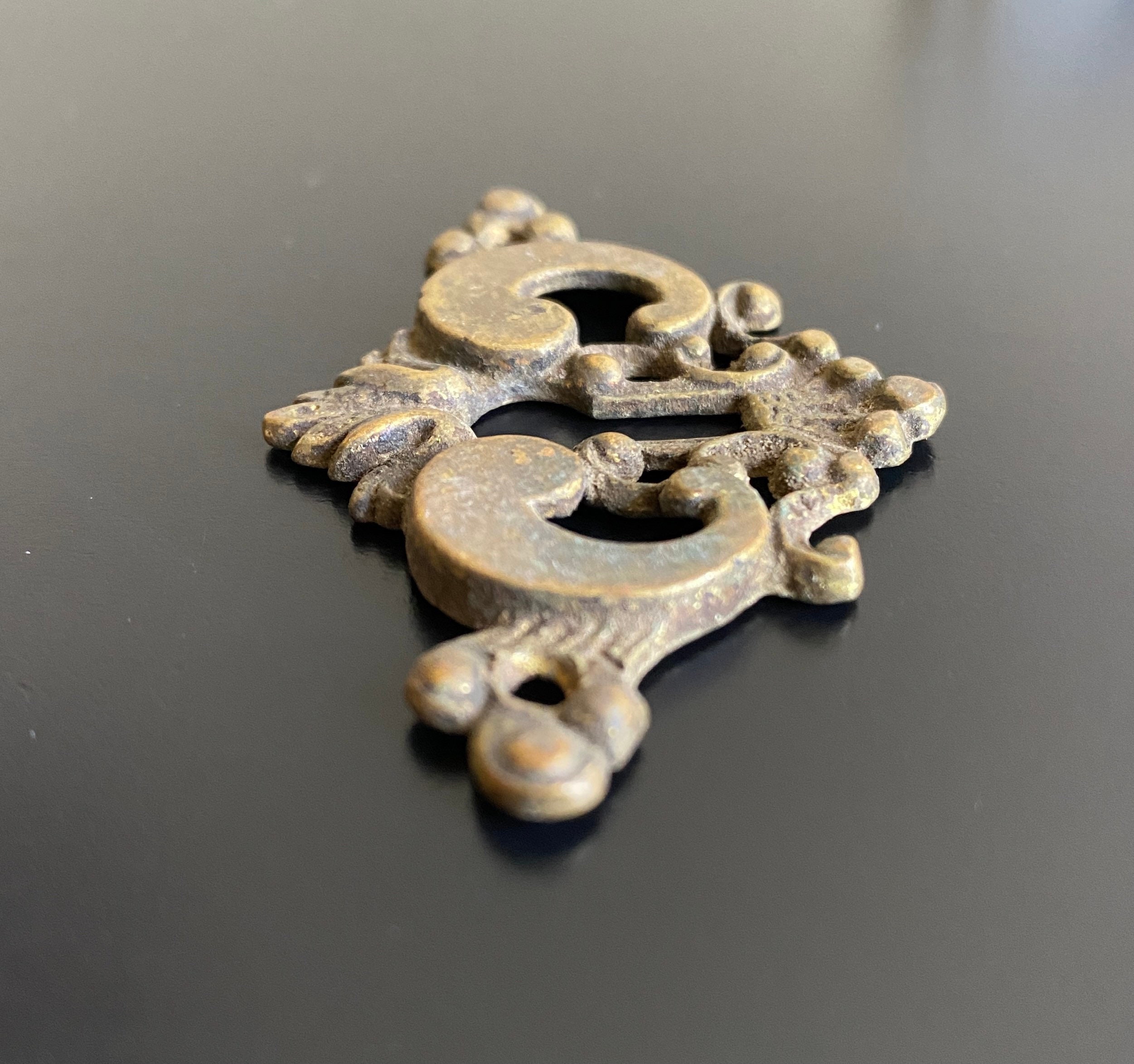 Vintage Keyhole Plate Vintage Brass Escutcheon Keyhole - Etsy