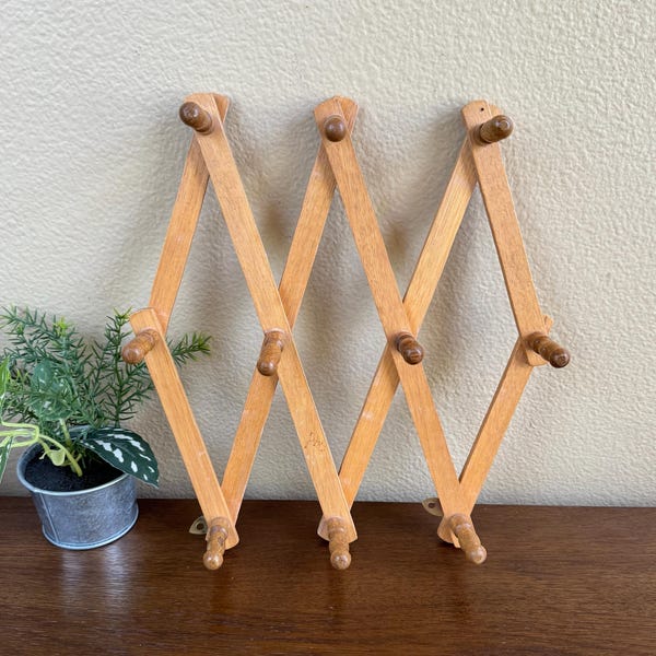 Wooden Peg Rack - Etsy