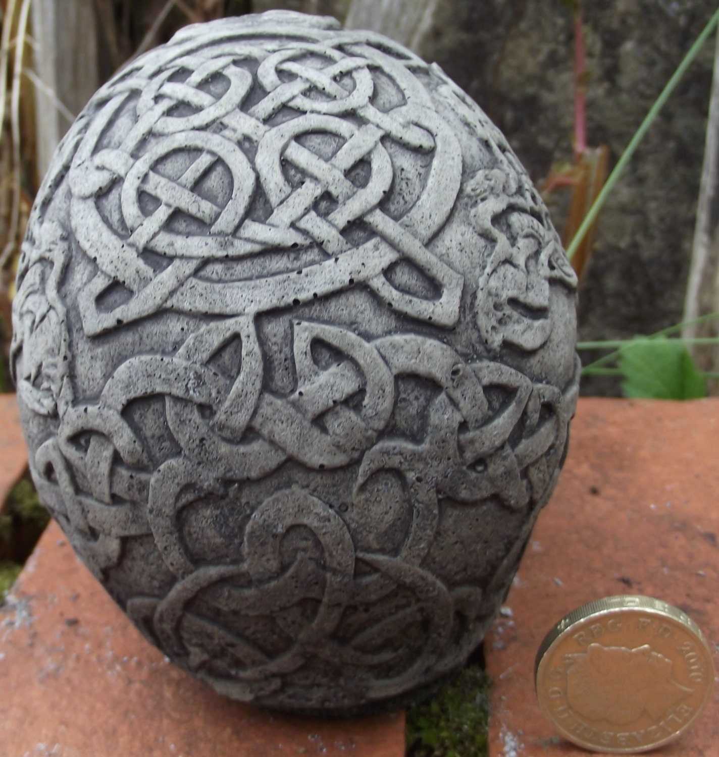 Small Decorated Skull Stone Garden Ornament Hand Cast | Etsy