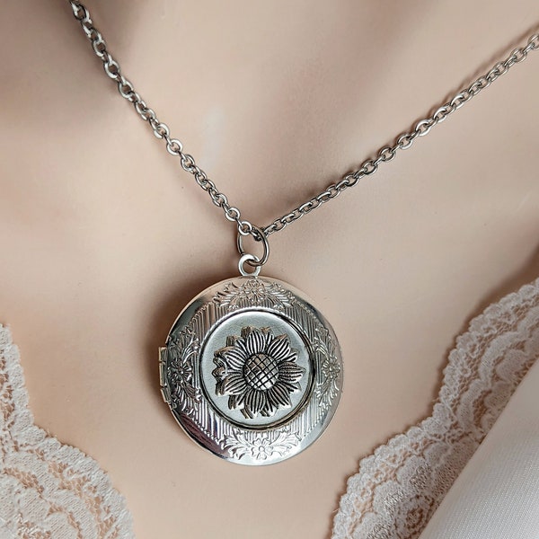Mom Locket - Etsy