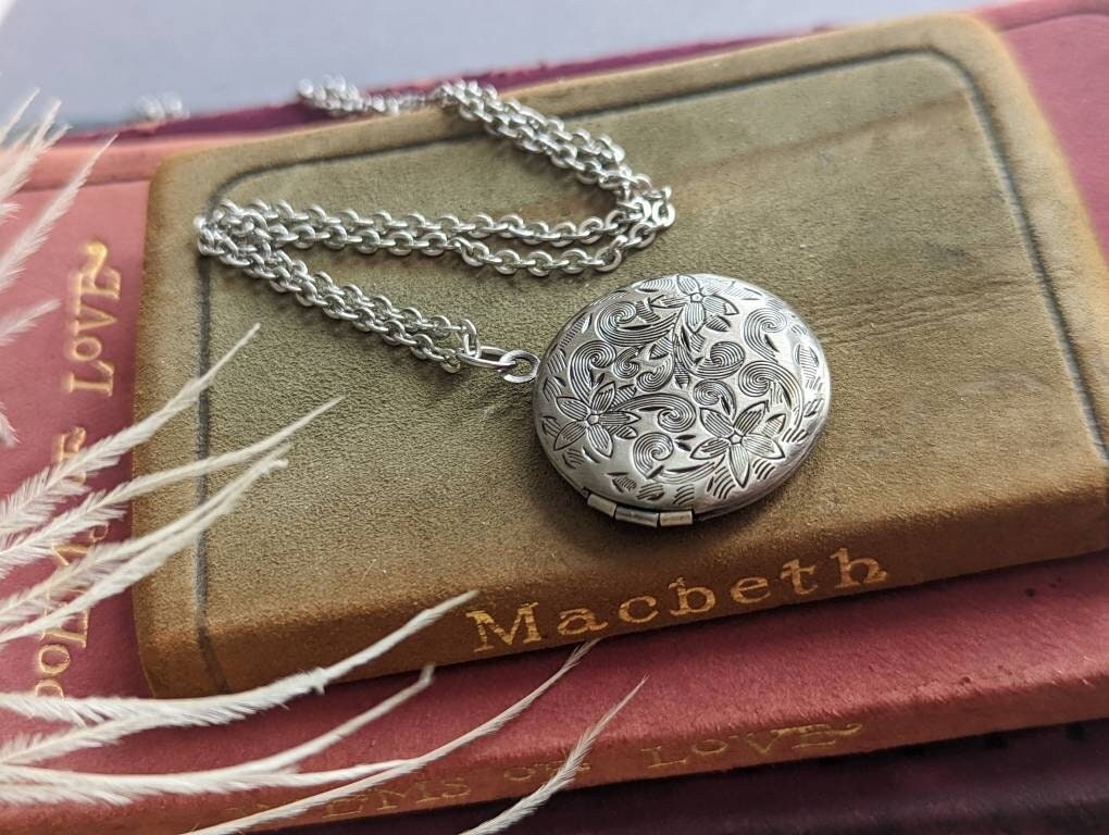 Silver Locket for Women, Round Locket Necklace, Floral Locket, Photo ...