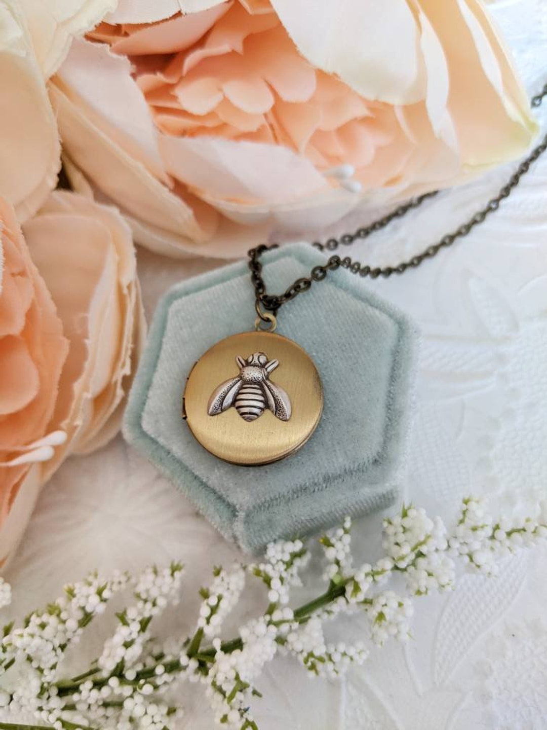 Tiny Bee Locket Necklace: Antiqued Gold Brass Keepsake - Etsy