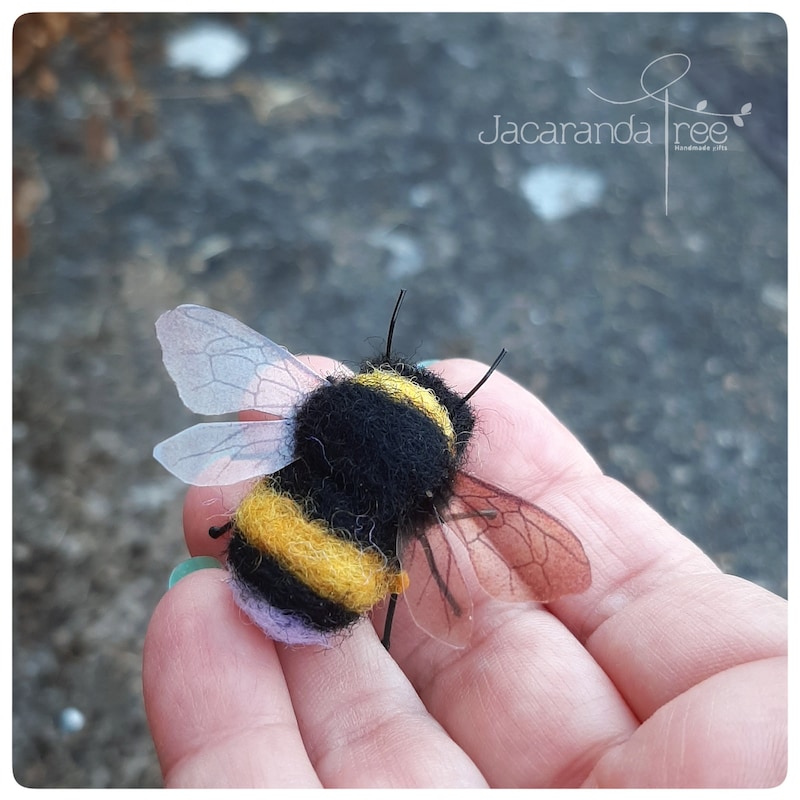 Bumble Bee Ceramic Decor - Etsy UK