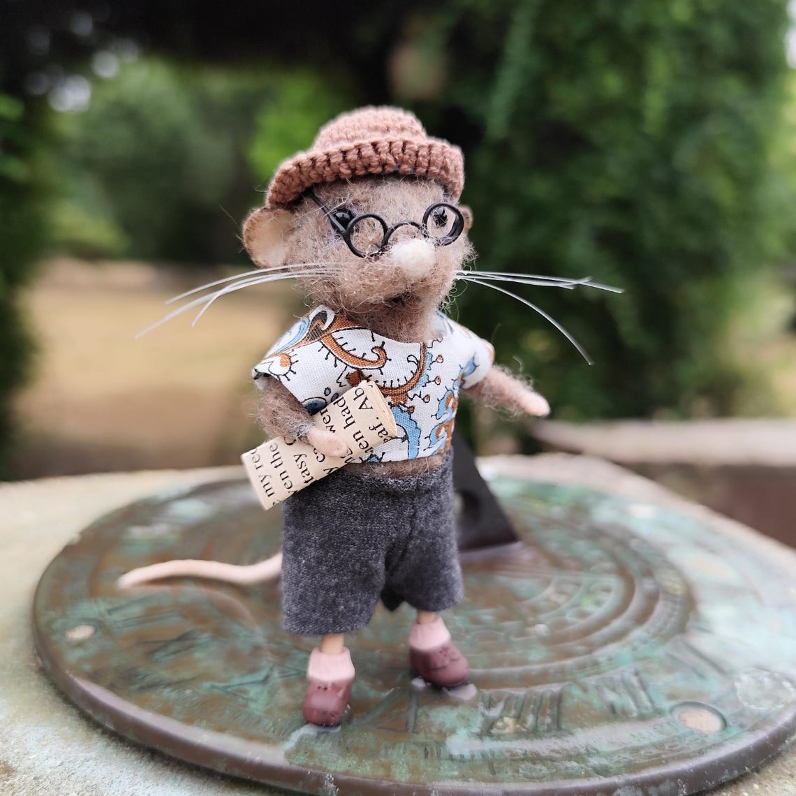 Needlefelted Mouse: OOAK Dapper Gentleman With Crochet Hat - Etsy