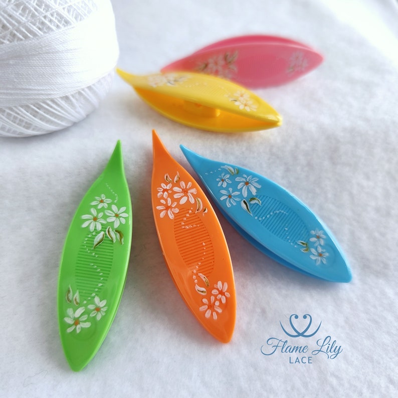 Hand Painted Tatting Shuttle: Resin Coated. Universal Frivolite Craft ...