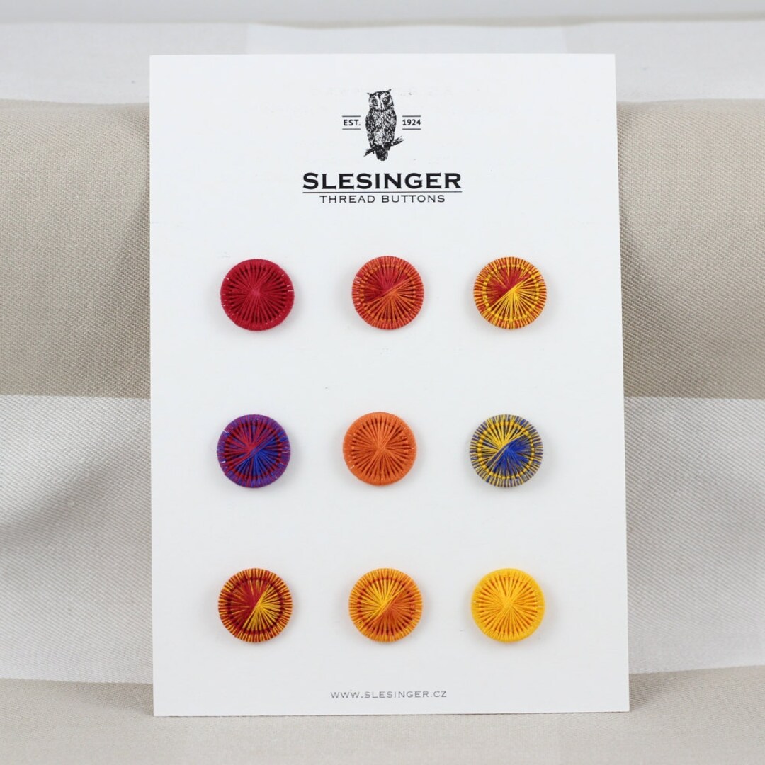 Designer Sample Card No. 09 - SLESINGER'S VINTAGE BUTTONS Victoria 26 ...