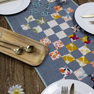 The Plus One Tablerunner - PDF Pattern - Tablerunner Pattern - Quilted Tablerunner - Patchwork ...