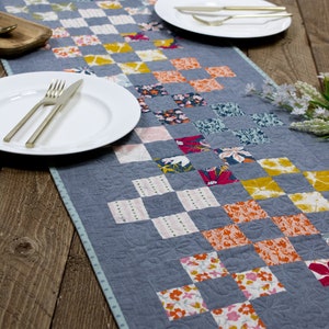 The Plus One Tablerunner - PDF Pattern - Tablerunner Pattern - Quilted Tablerunner - Patchwork ...